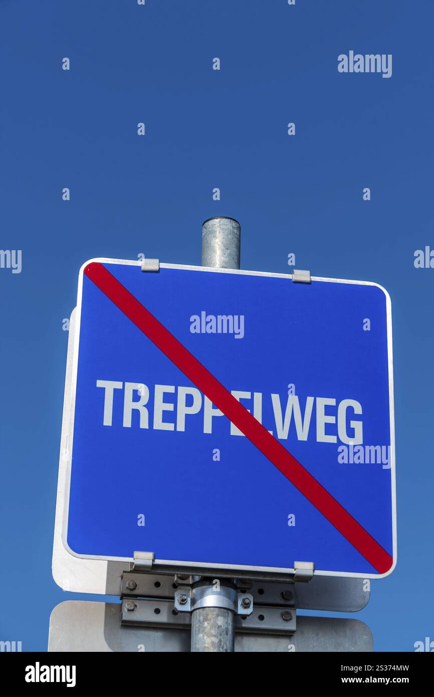 Sign Treppelweg Ende, symbol for information, sign, end of Austria ...