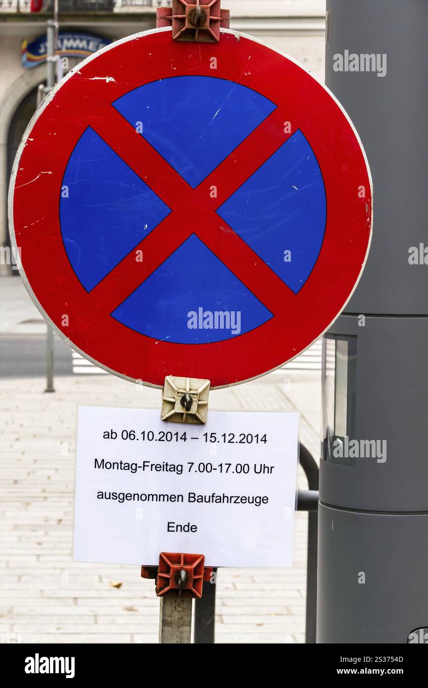 Absolute ban and exception, symbol for parking, ban, order Austria ...