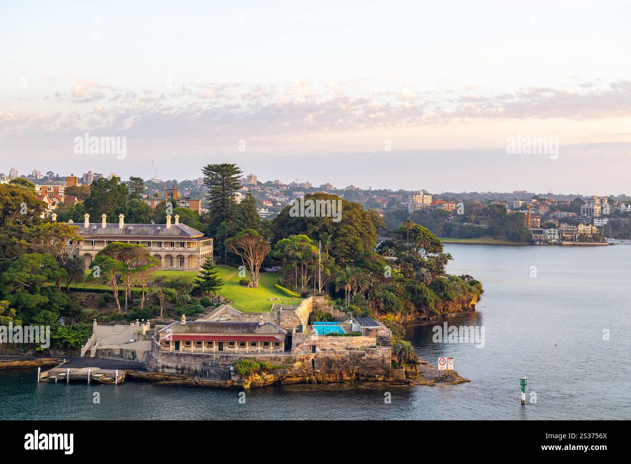 Admiralty House on Kirribilli Point in Sydney is the official Sydney ...