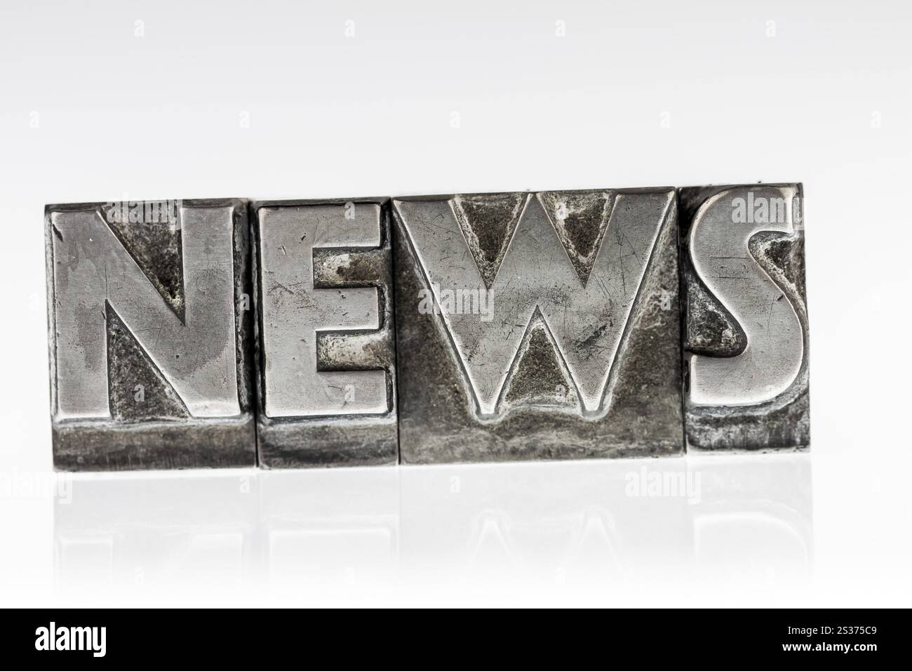 The word News was written in lead letters. Symbol photo for newsletters ...