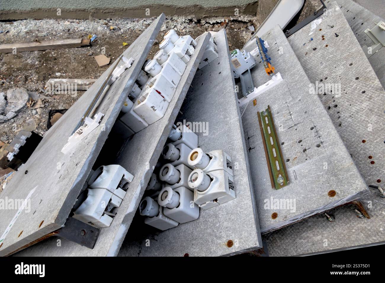 When renovating a residential building, the fuse boxes are also ...