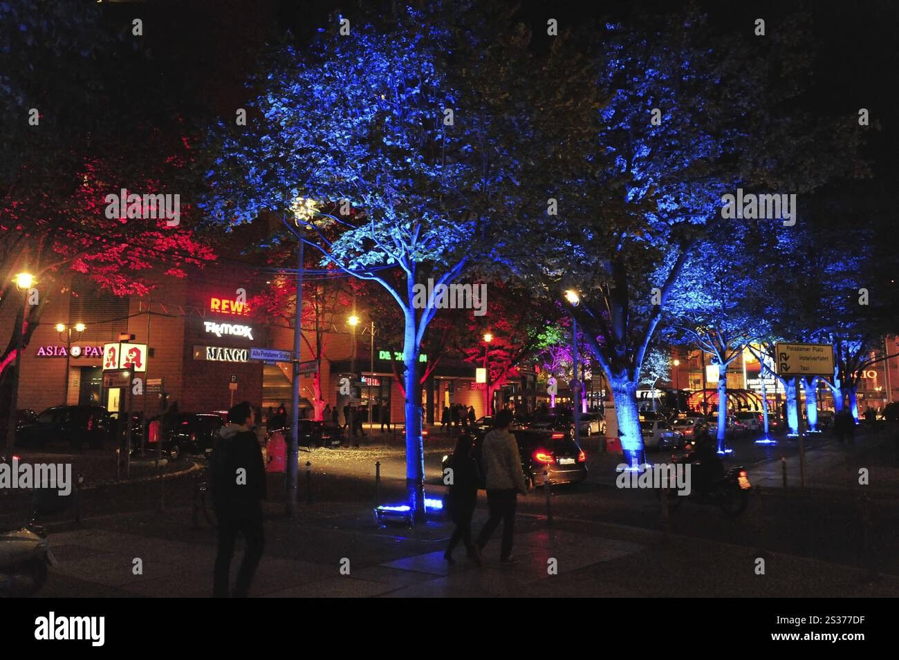 Berlin part potsdamer platz hi-res stock photography and images - Alamy