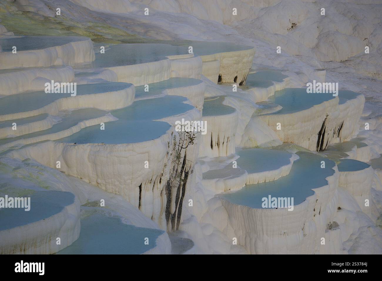Sinter terraces of Pamukkale Stock Photo - Alamy