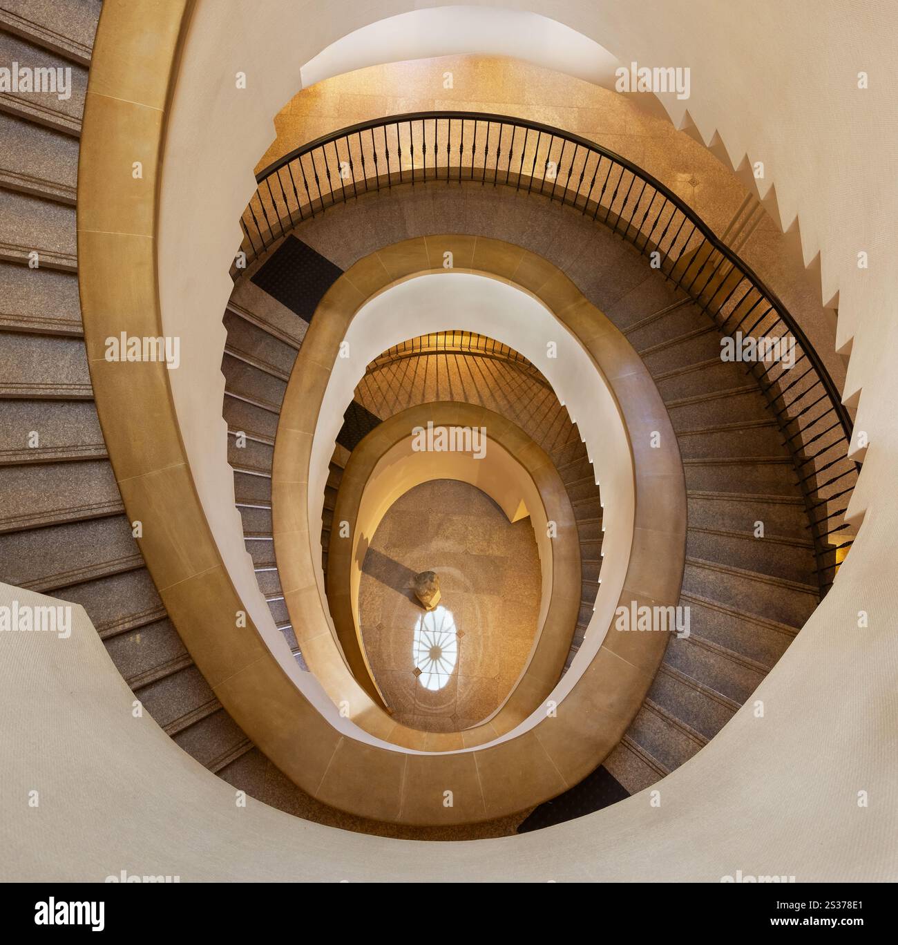 Staircase grand tower hi-res stock photography and images - Alamy
