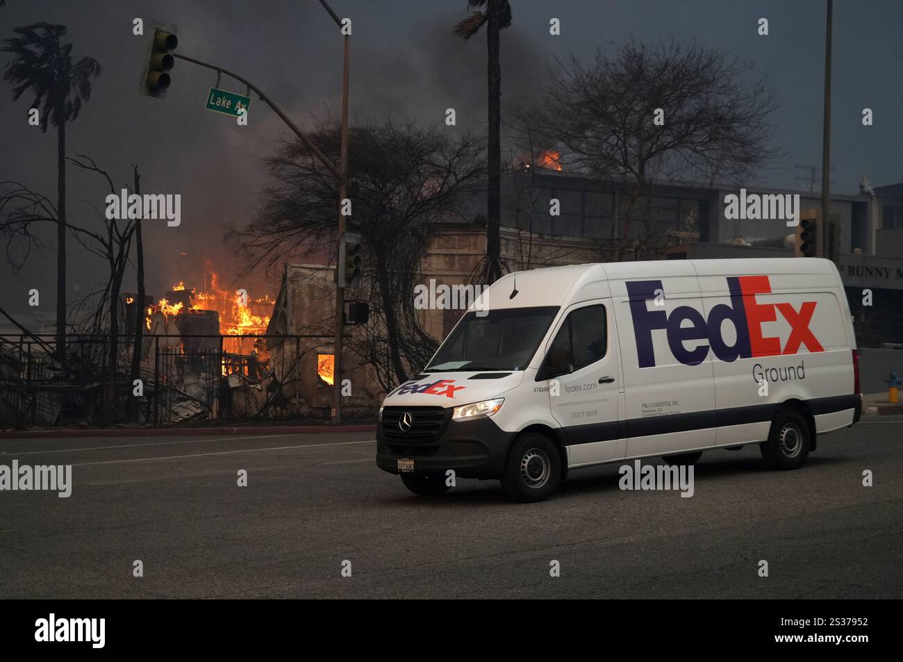 A FedEx van on Lake Ave. during the Eaton Fire, Wednesday, Jan. 8, 2025 ...