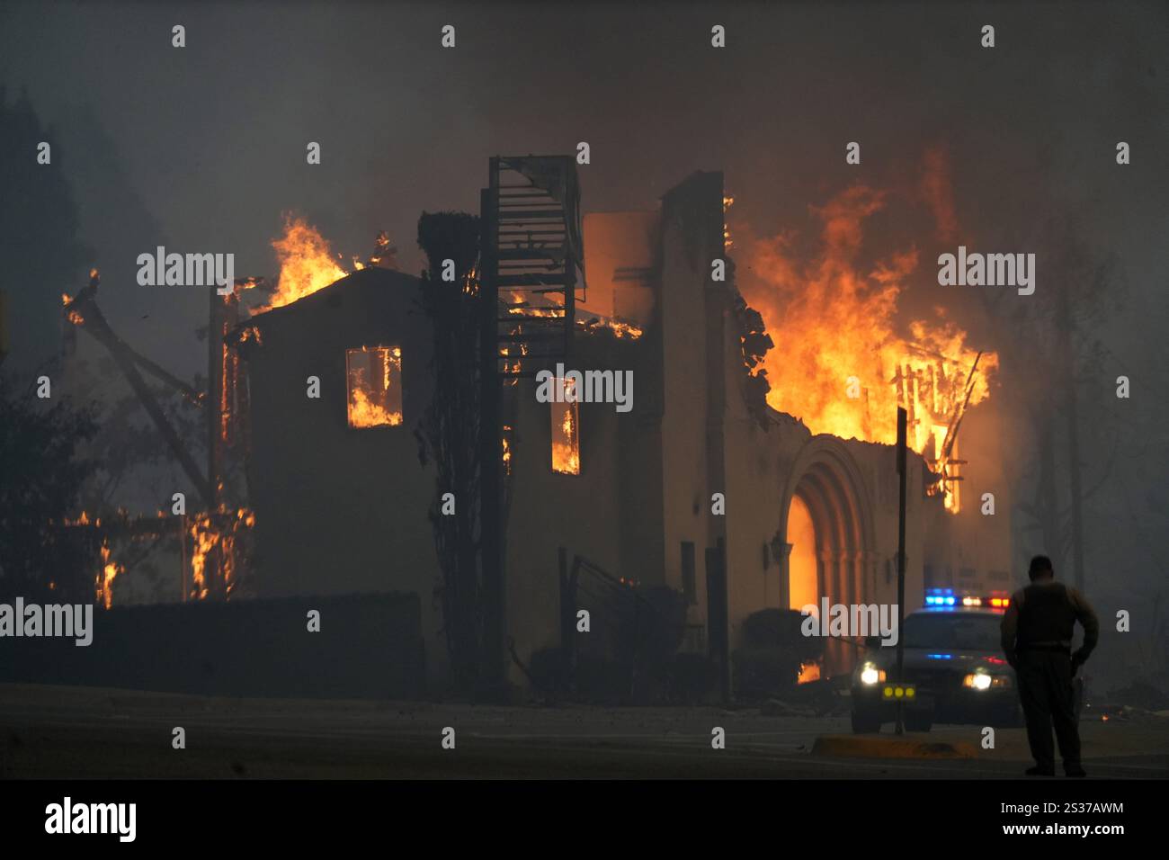 Altadena, United States. 08th Jan, 2025. The Altadena Community Church ...