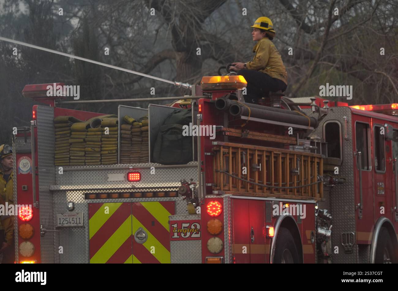 Altadena, United States. 08th Jan, 2025. A Los Angeles County Fire ...