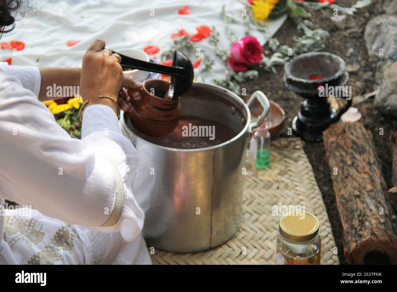 Cocoa ceremony, ancestral ritual with roots in indigenous peoples, with ...