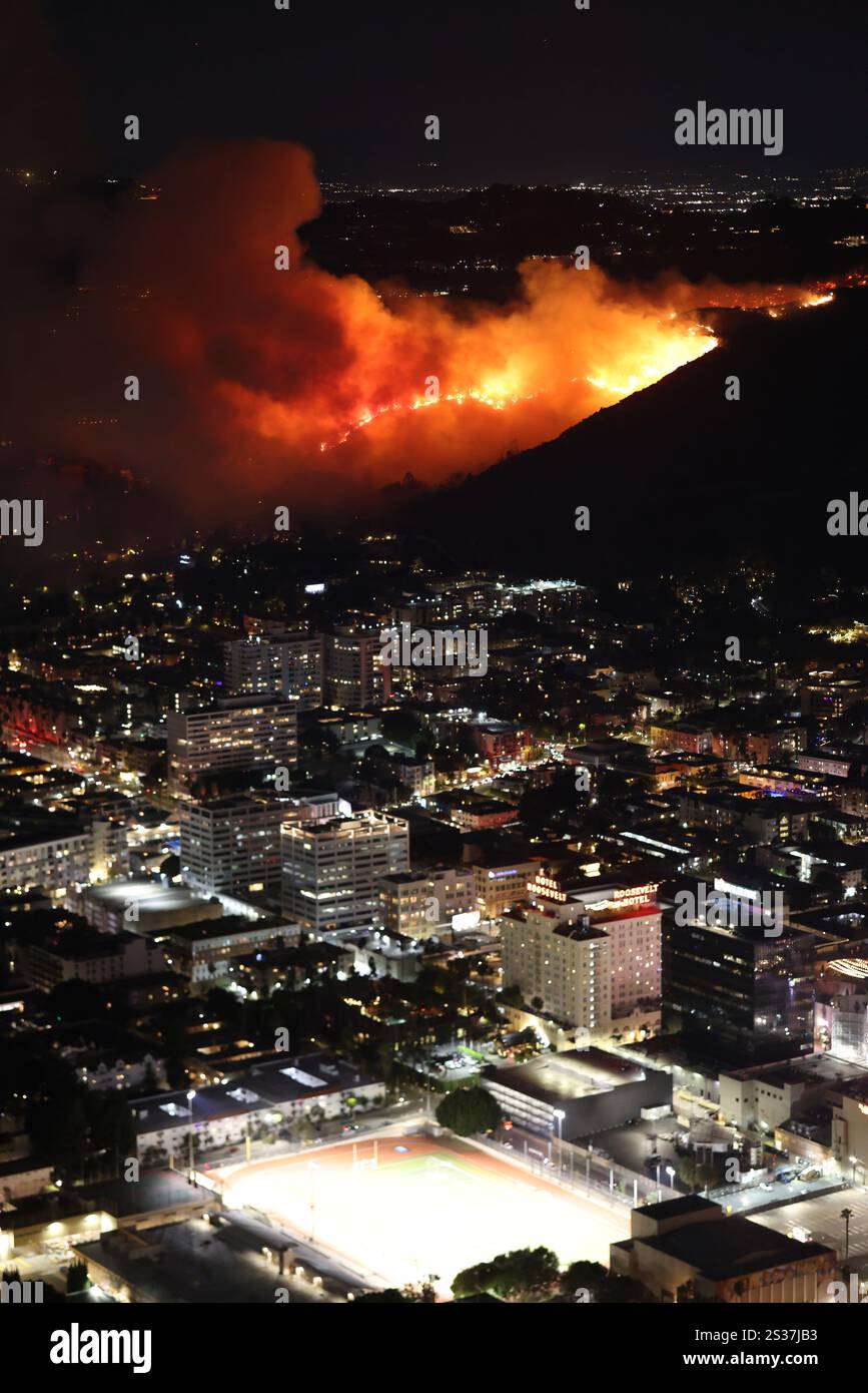 Los Angeles CA. 8th Jan, 2025. Sunset Fire erupts in the Hollywood Hills on January 8, 2025 in ...