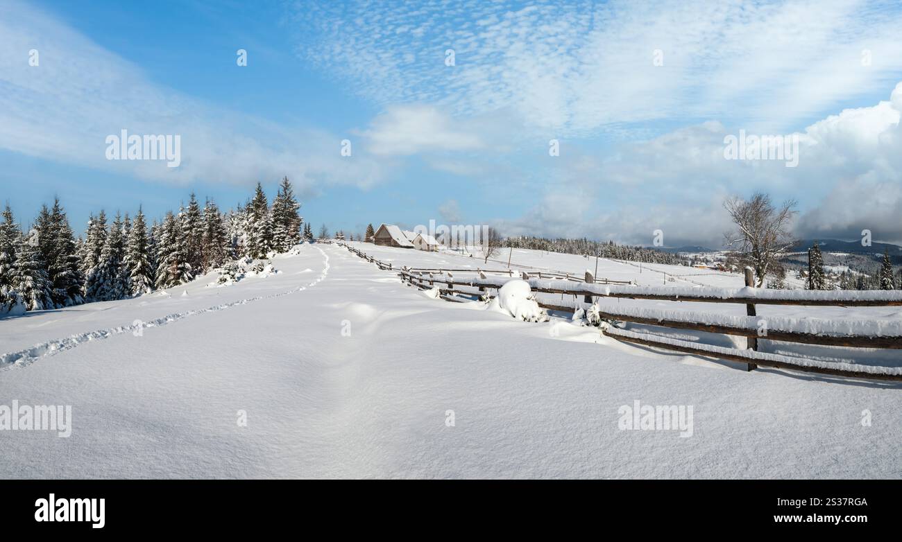 Remote farmland in country hi-res stock photography and images - Alamy