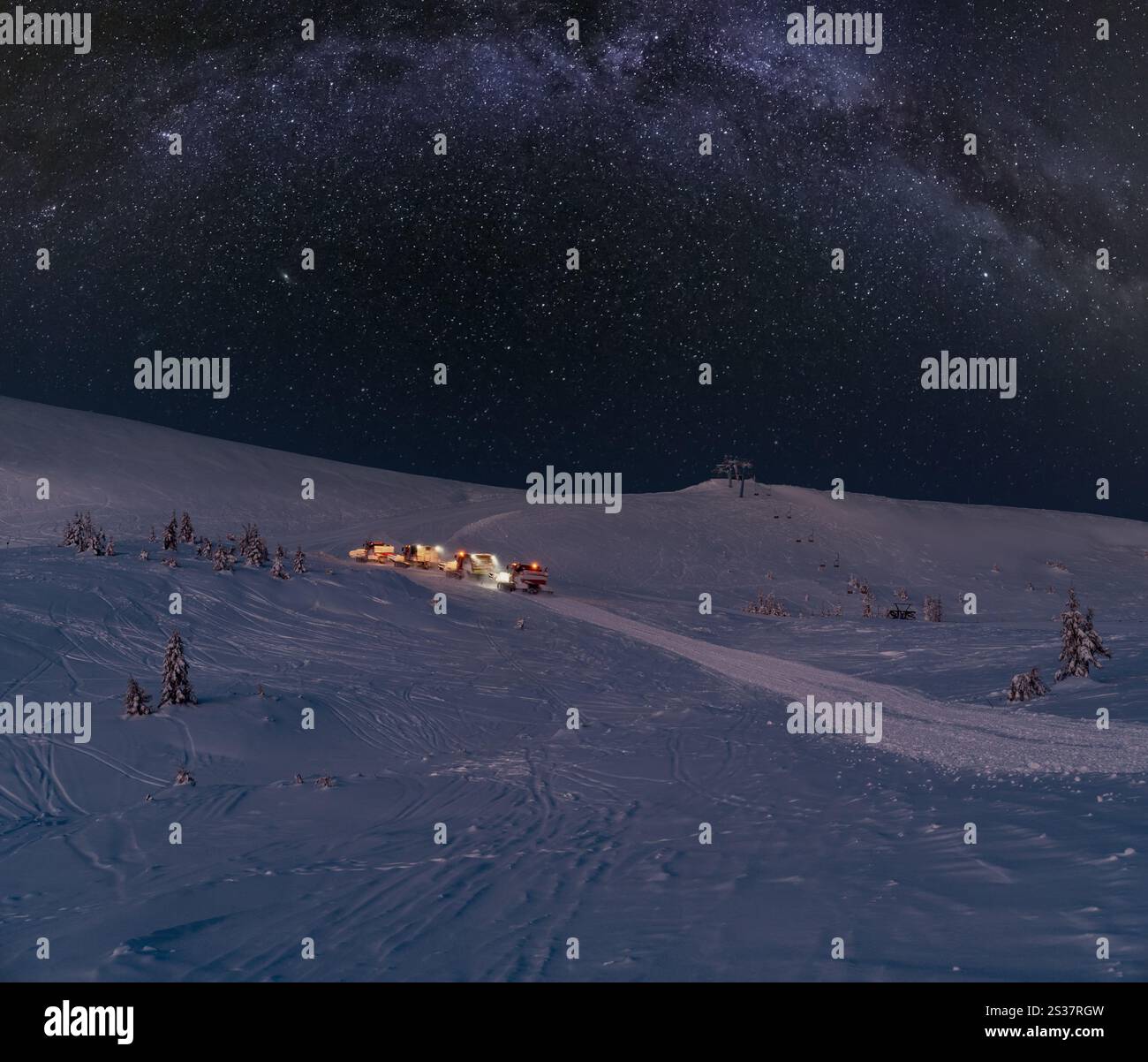 Snow excursion hi-res stock photography and images - Alamy