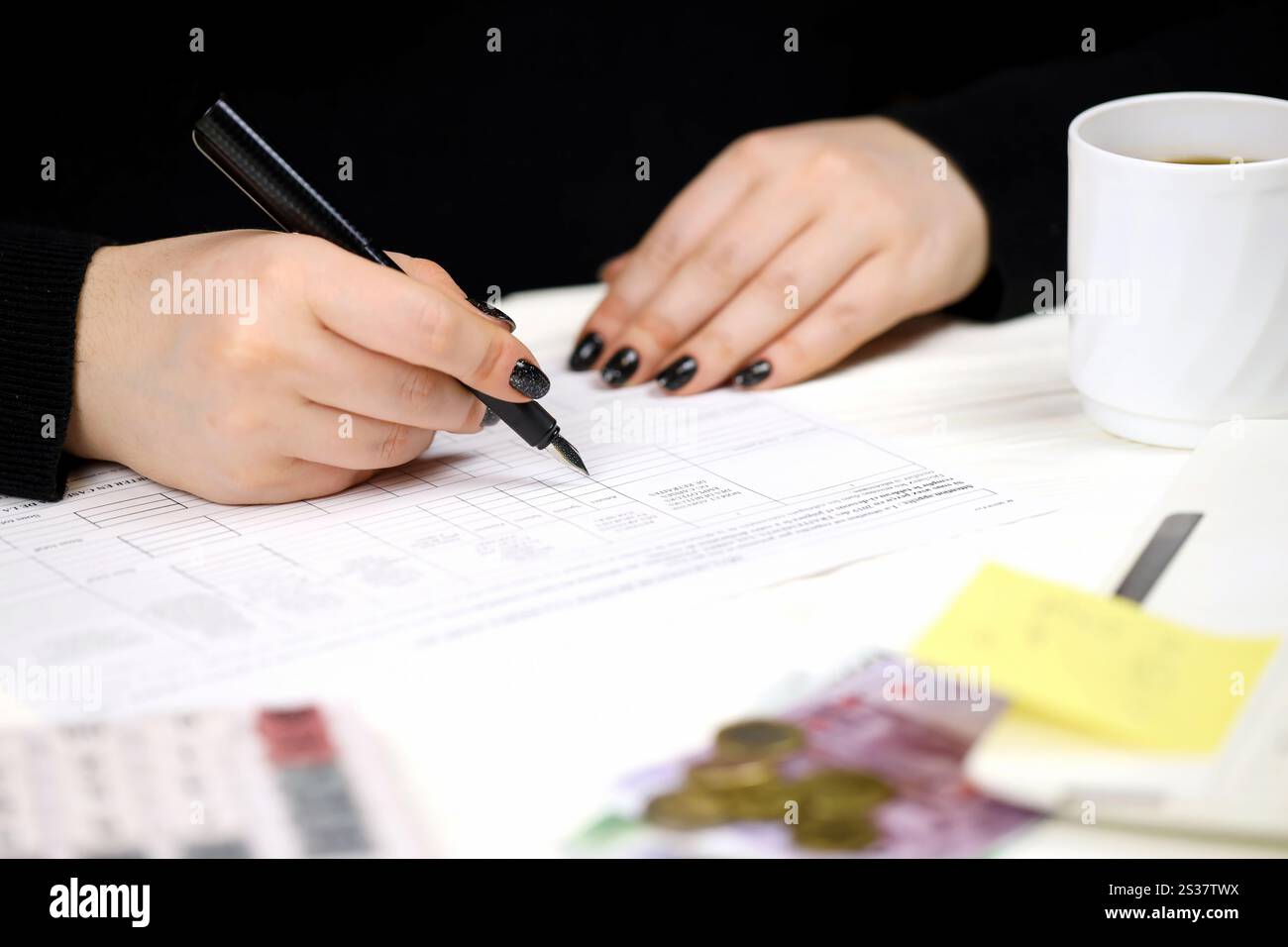 Accountant fill french tax form 2041E Withholding tax declaration in ...