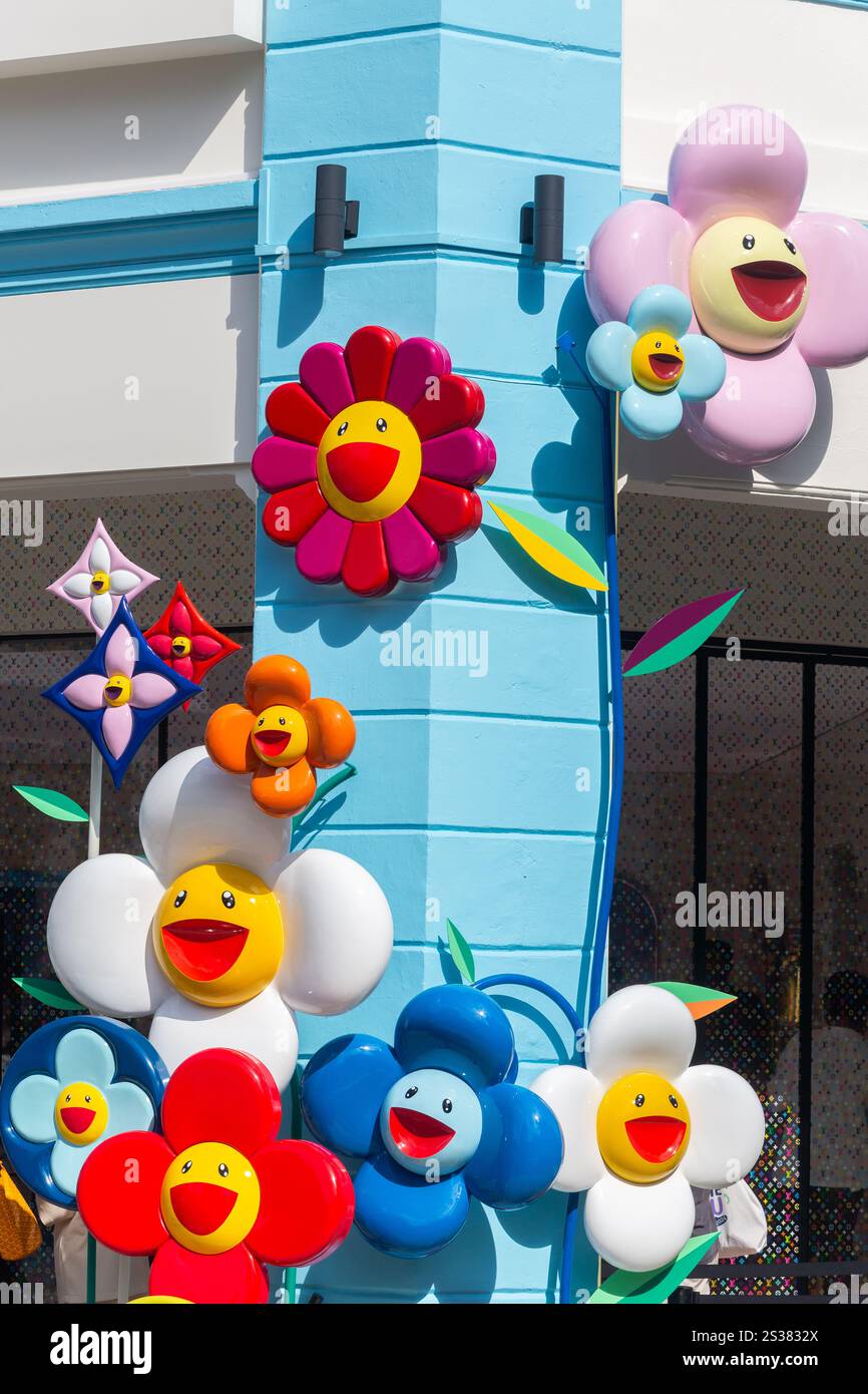 Louis Vuitton collaboration with Takashi Murakami pop up event, heavy ...