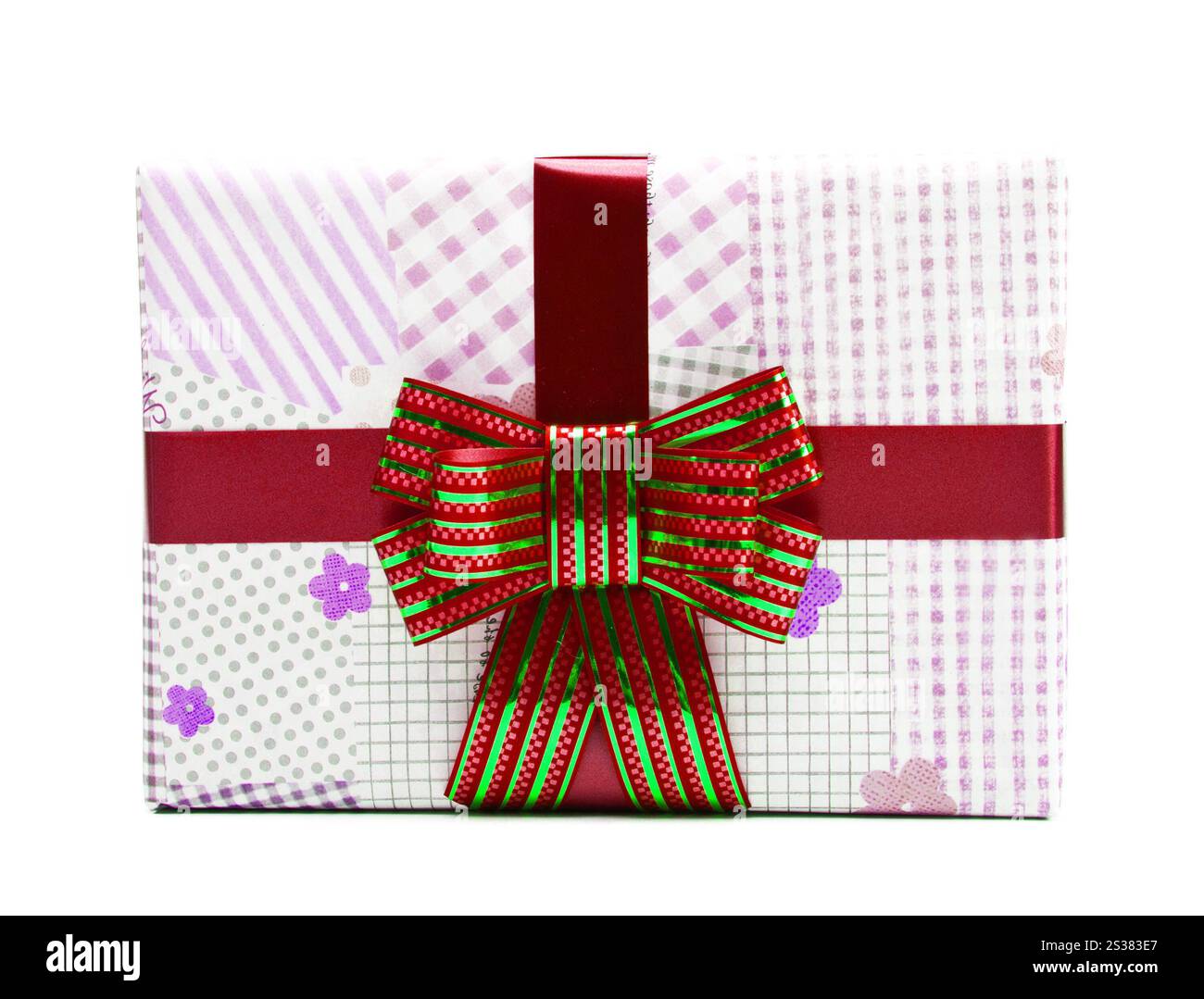 gift box with big bow ribbon isolated on white background. gift box ...