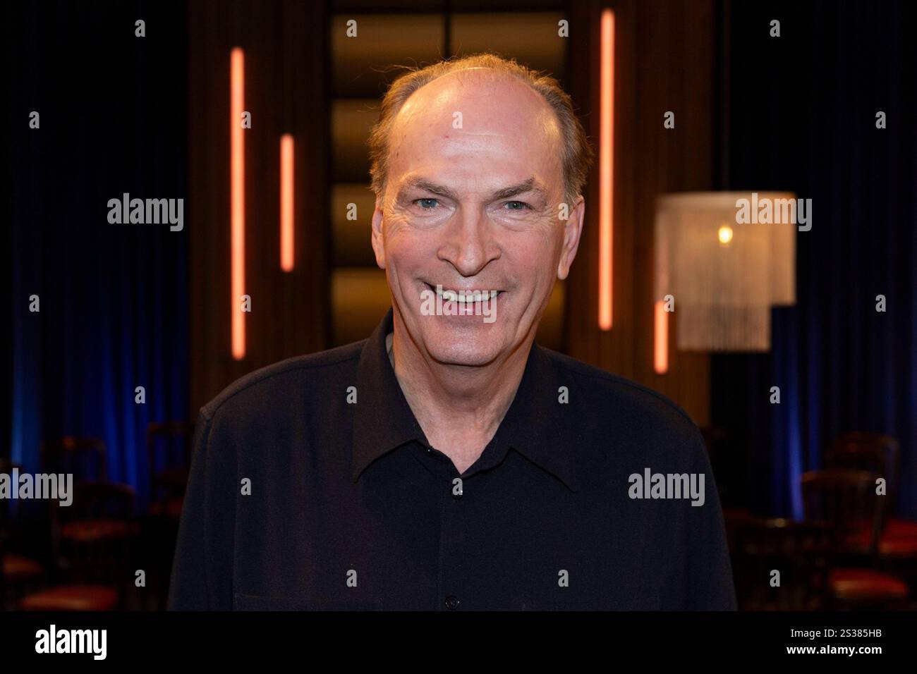 Schauspieler Herbert KNAUP, Portrait, Portraet, freundlich, lachen, zu ...