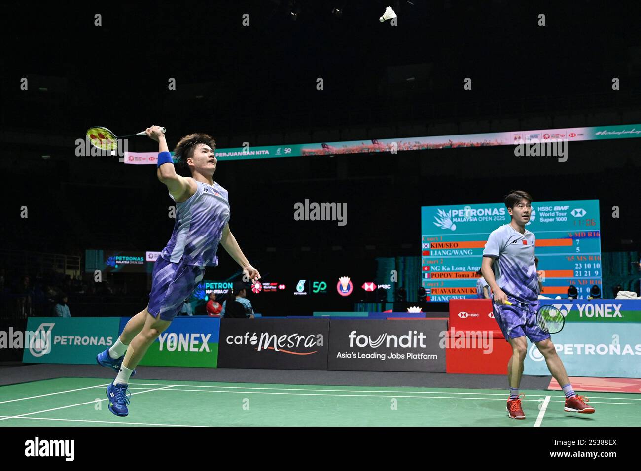 Kuala Lumpur, Malaysia. 9th Jan, 2025. Liang Weikeng (L)/Wang Chang of ...