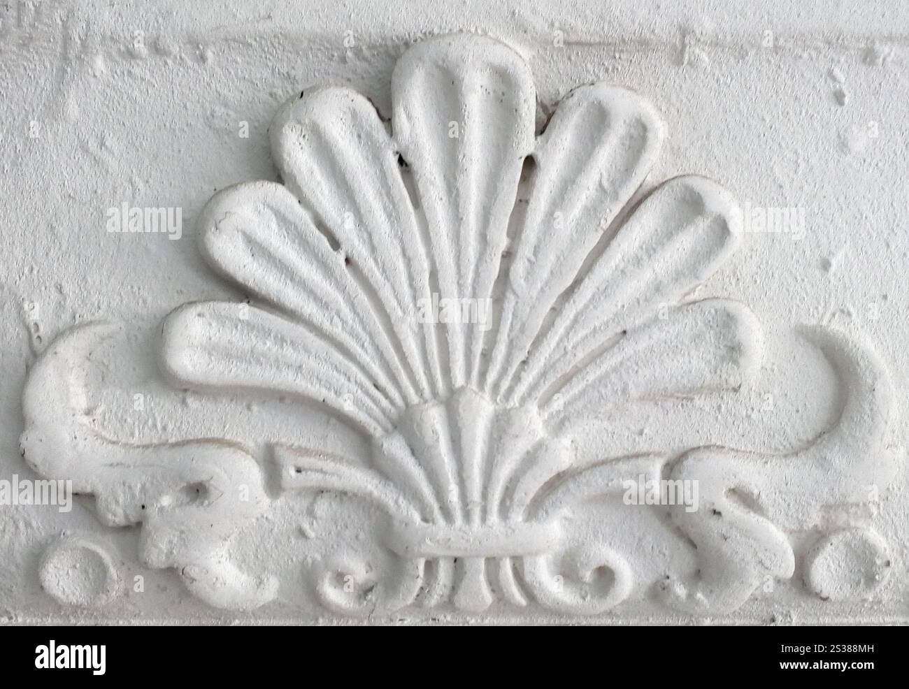 Old stucco molding. Vintage decorative element on white wall texture ...