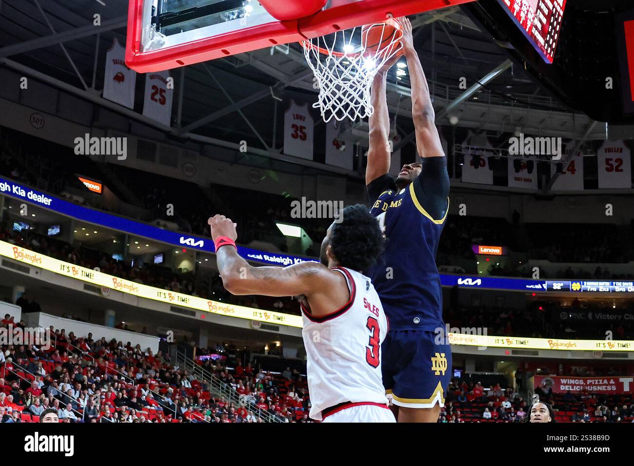 Raleigh, North Carolina, USA. 8th Jan, 2025. Notre Dame Fighting Irish ...
