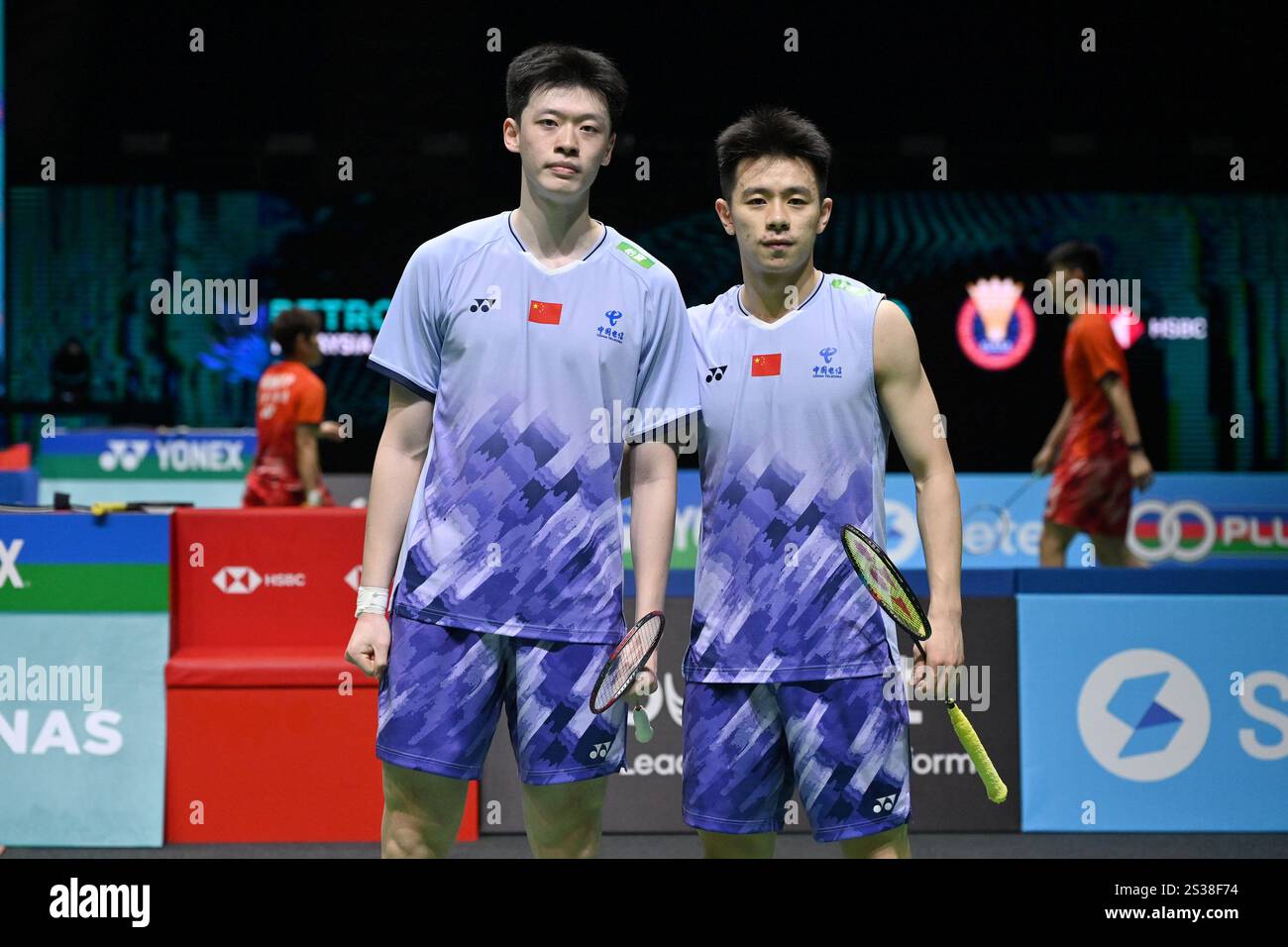 Kuala Lumpur, Malaysia. 9th Jan, 2025. Chen Boyang (L)/Liu Yi of China pose for a photo after ...