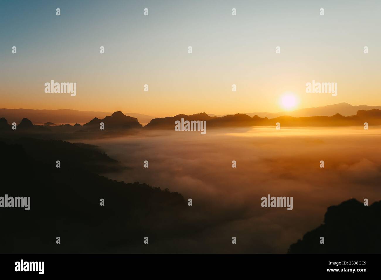 The sea of fog at Phuphamok,This mountain is located in Pang Mapha ...