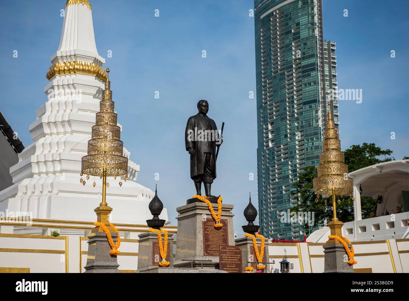 the Statue of King Rama III at Wat Yan Nawa in Sathon in the city of ...