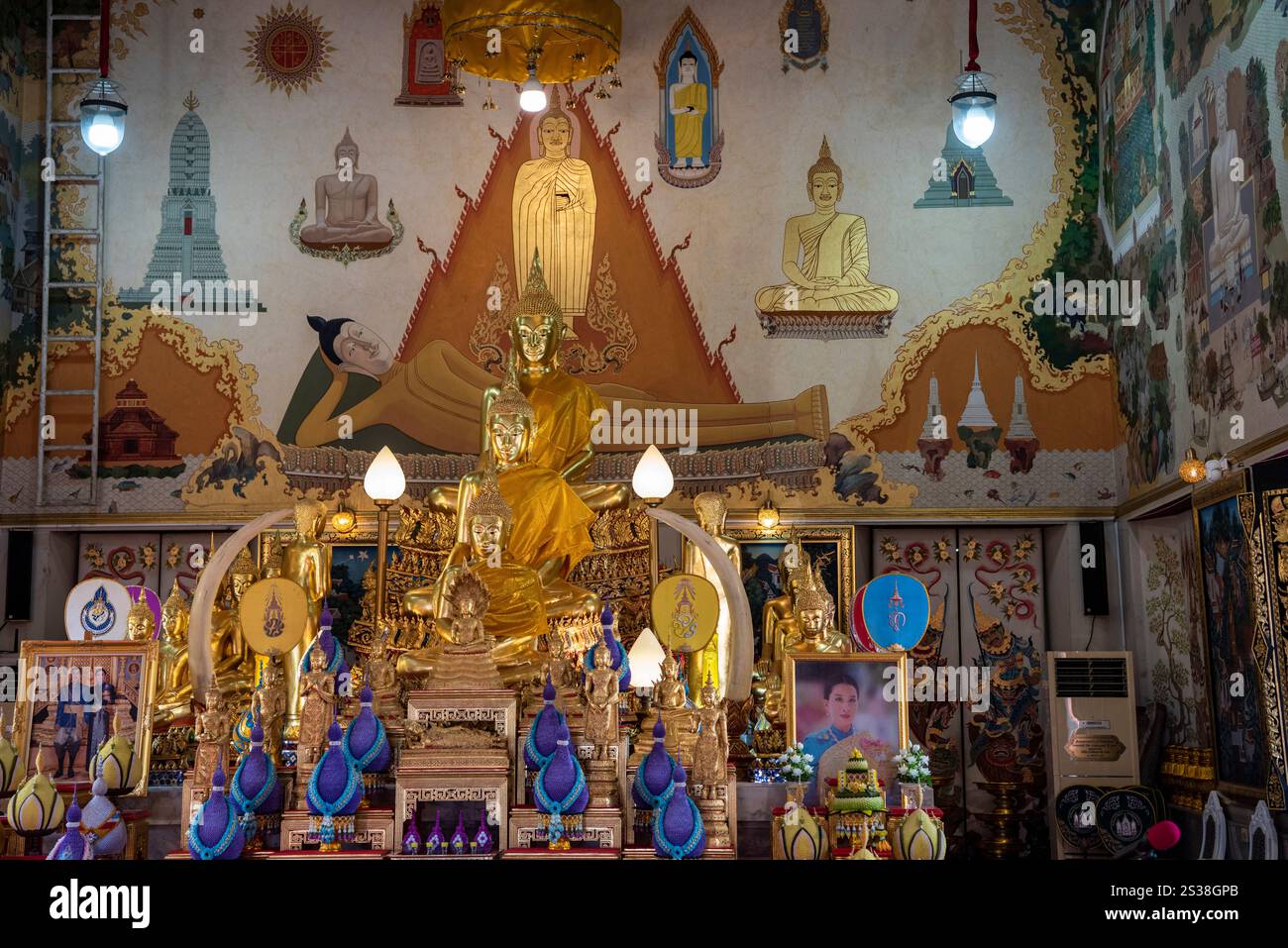 inside of Wat Intharawihan in Thewet in the city of Bangkok in Thailand ...