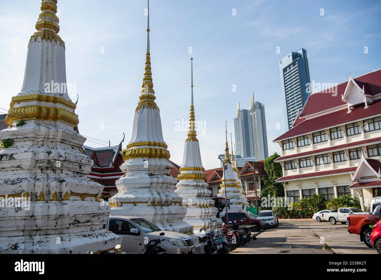the Wat Pathum Khongkha Ratchaworawihan in China Town in the city of ...