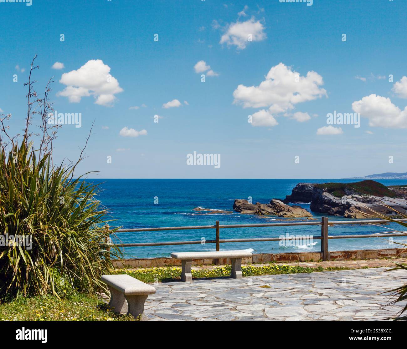 Wave observation hi-res stock photography and images - Alamy