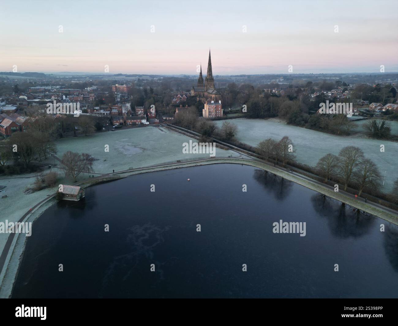 Wintry scenes surrounding the Cathedral in Lichfield, Staffordshire ...
