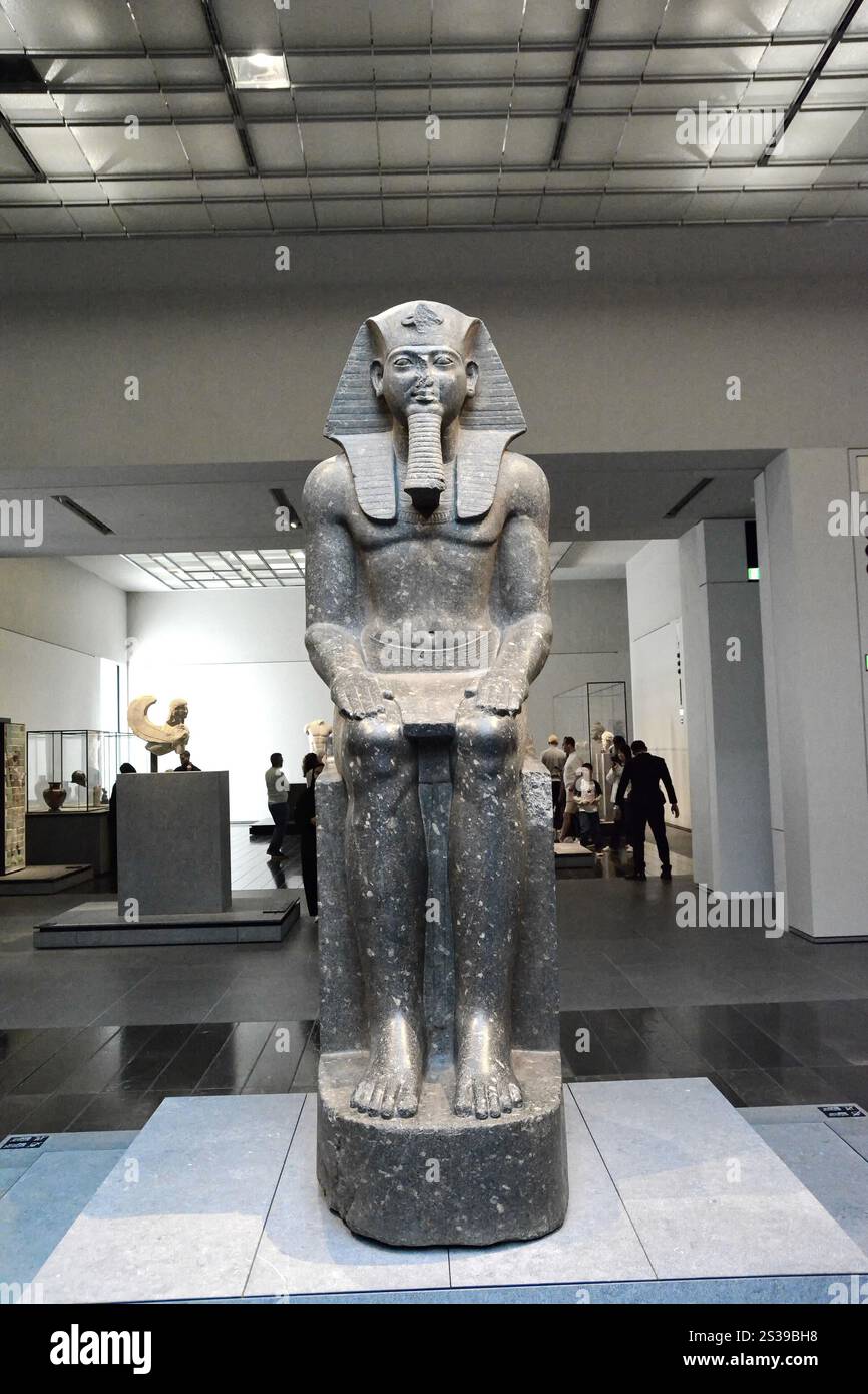 Abu Dhabi, UAE, 23. ‎january ‎2024:Statue of Pharaoh Ramses II on his ...