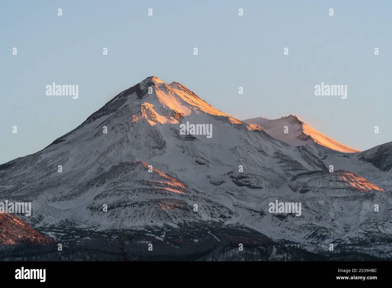 Mount Shasta, an active volcano in northern California, with the last ...