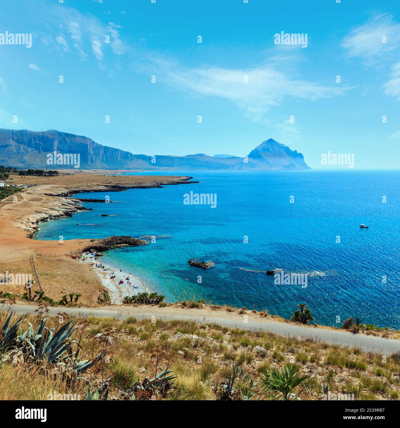 Azure Tyrrhenian sea picturesque bay, Monte Cofano mount and Bue Marino ...