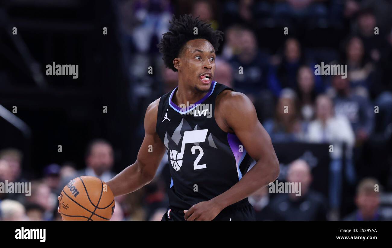 Utah Jazz guard Collin Sexton (2) brings the ball up the court during ...
