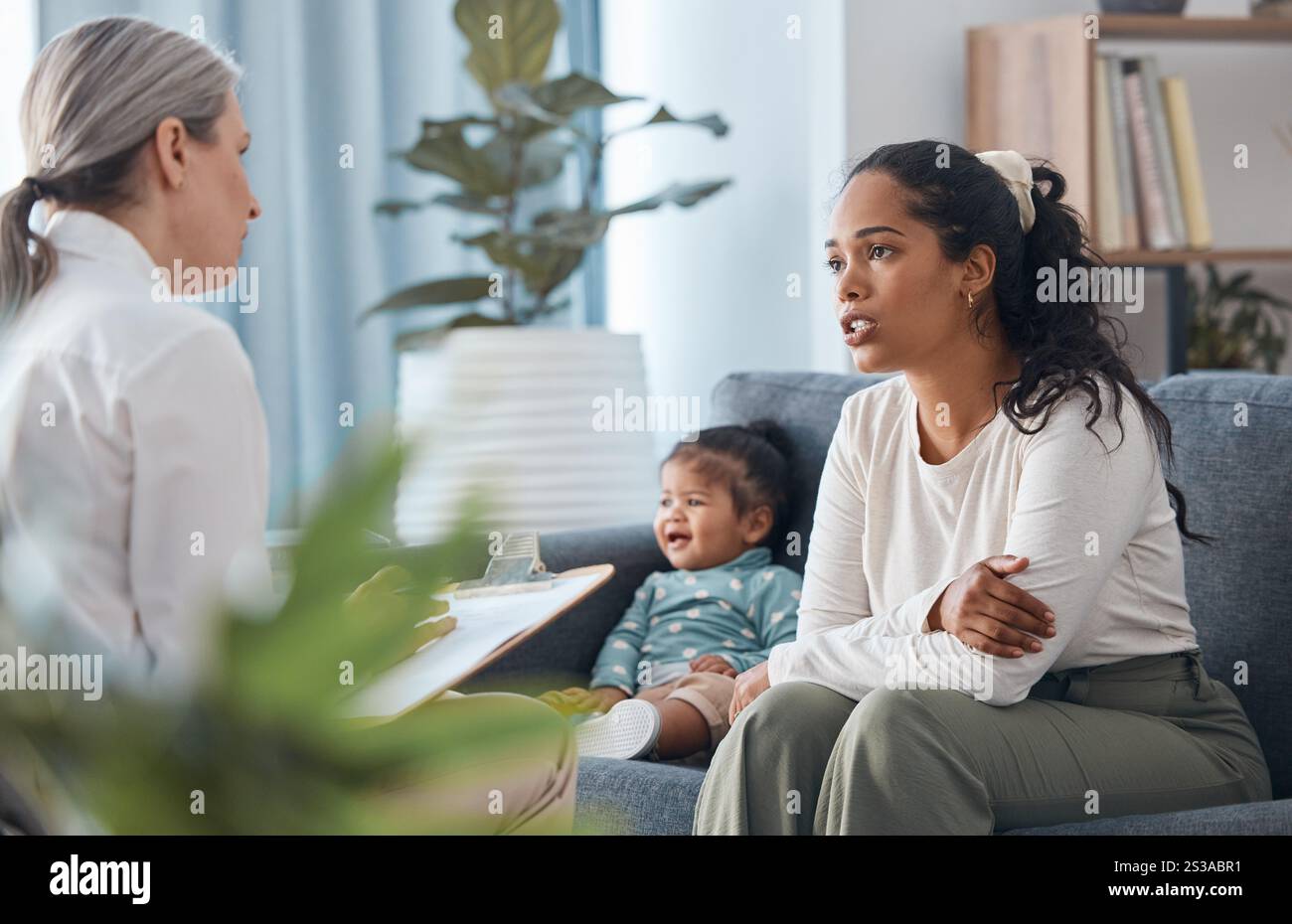 Talking, therapy and advice with baby and mother for postpartum ...