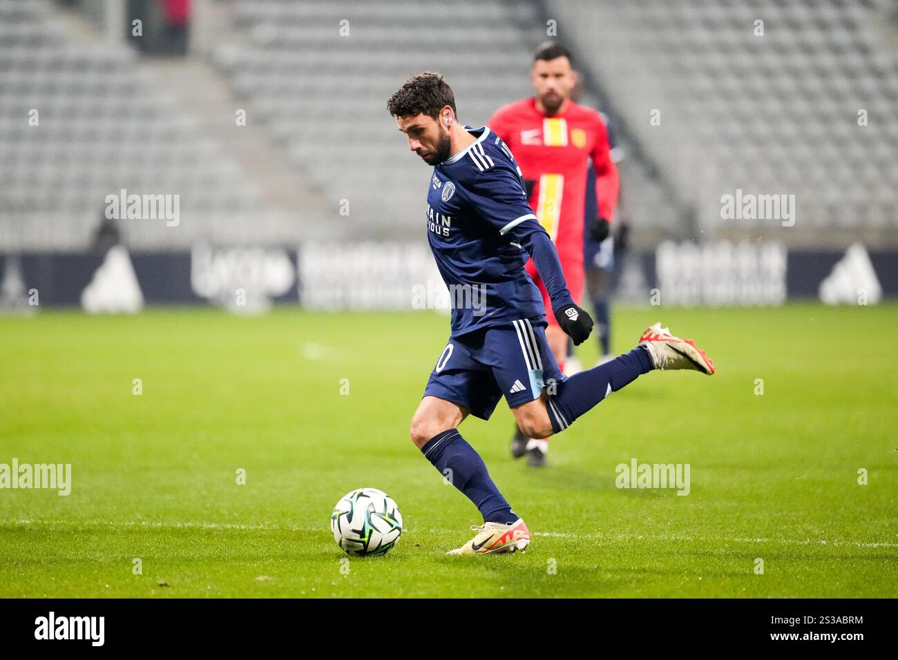 20 Julien LOPEZ (pfc) during the Ligue 2 BKT match between Paris FC and ...