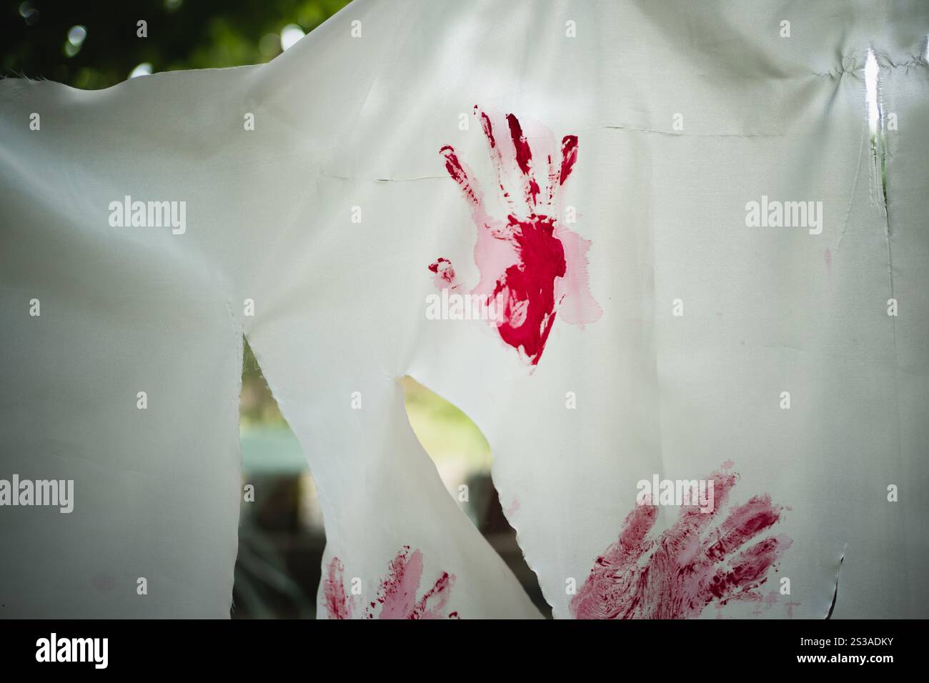Halloween decorations background. Halloween Scary Bloody hand print ...