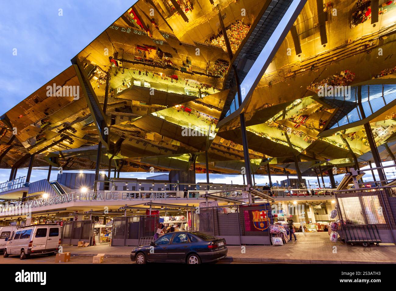 Encants market hi-res stock photography and images - Alamy