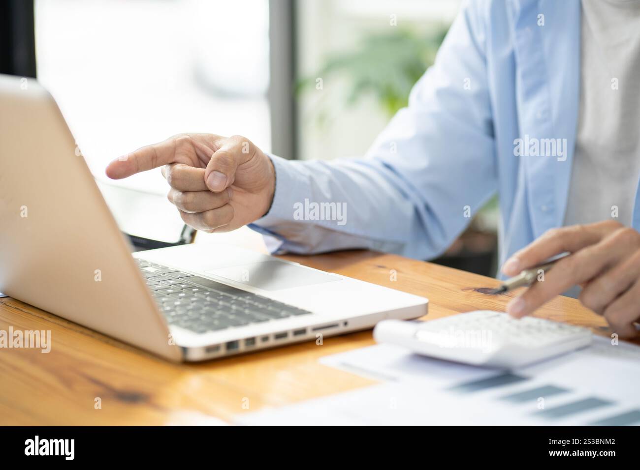 Business man Accountant investment risk analysis. saving money for ...