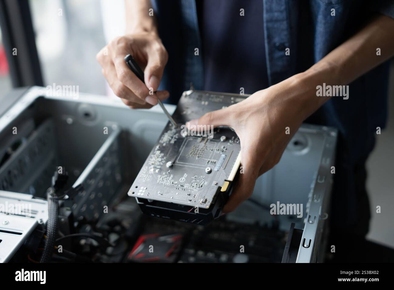 Assembly engineer hi-res stock photography and images - Alamy