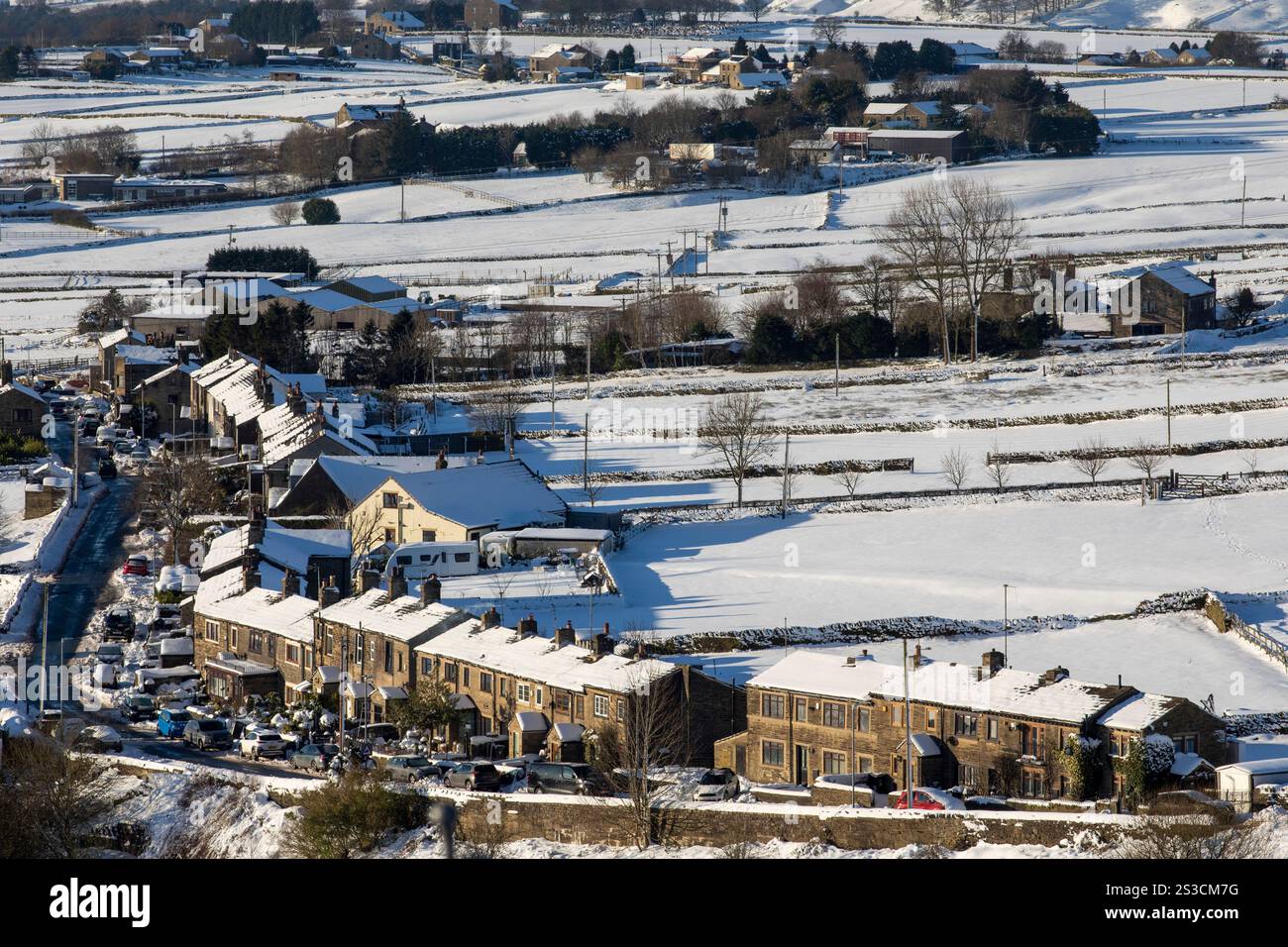 Queensbury,Bradford, West Yorkshire, UK. 9th Jan, 2025. UK Weather. Sub ...