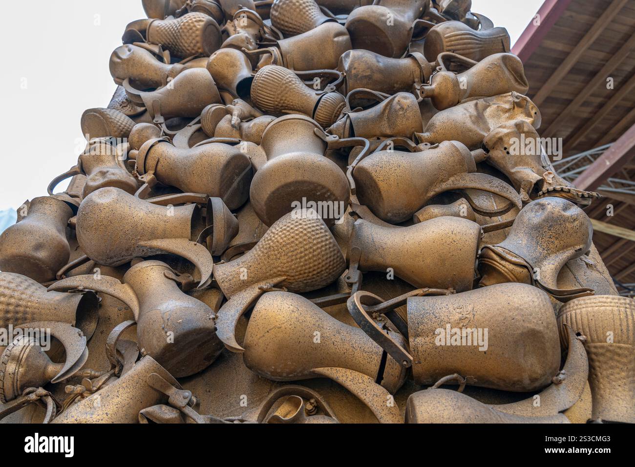 Closeup of arabian cultural coffeepots (dallah), Qahwa jars, muslims ...