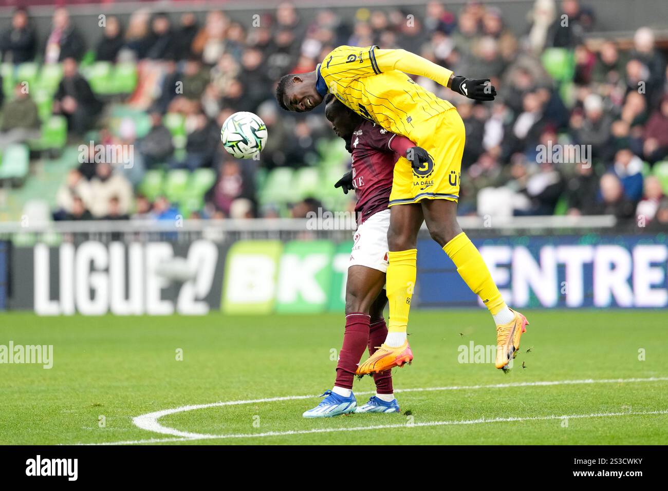 14 Cheikh SABALY (fcm) - 22 Kouadio Guy Ange AHOUSSOU (pau) during the ...