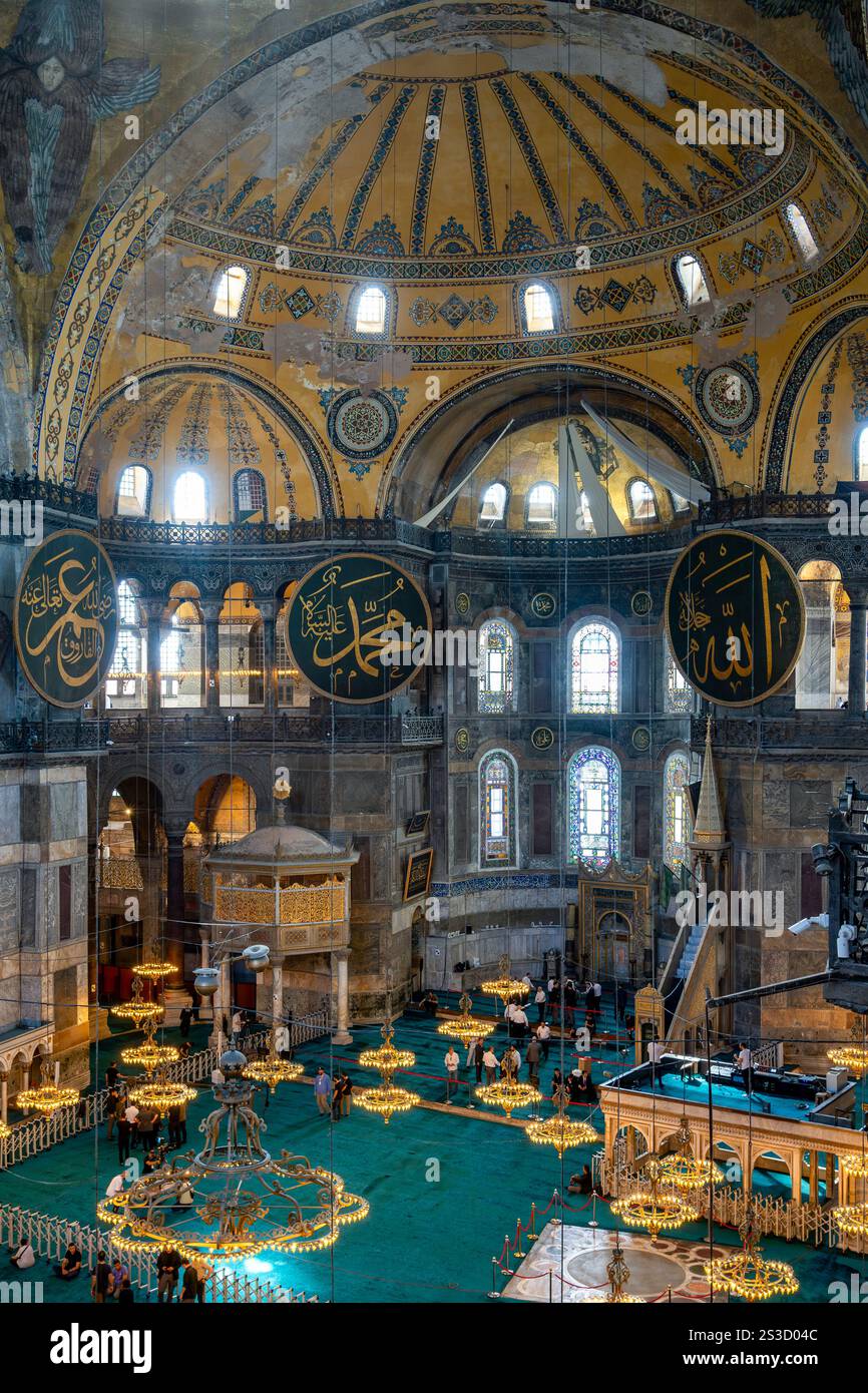 Turkiye. Istanbul. Sultanahmet distric. Hagia Sophia. The great hall ...