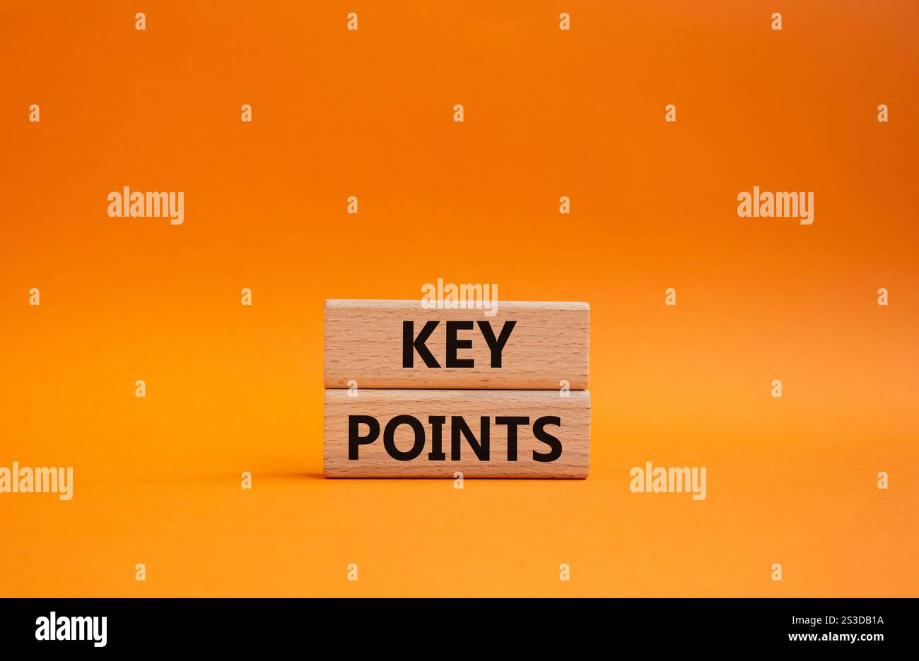 Key points symbol. Wooden blocks with words Key points. Beautiful ...