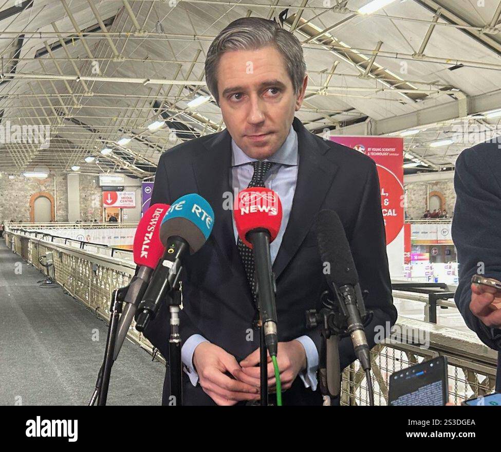 Taoiseach and Fine Gael leader Simon Harris speaking to the media at ...