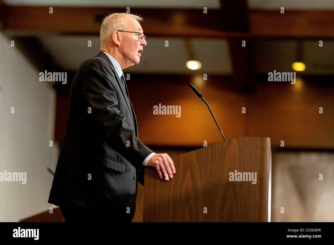 Press conference with BILL BLAIR, Canadian Minister of Defense at ...