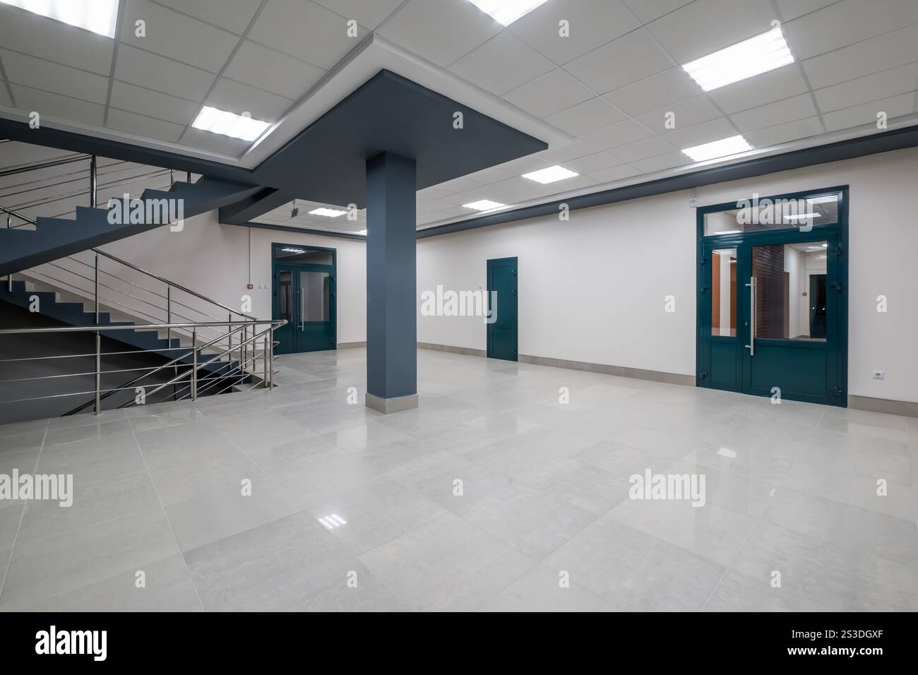 panorama view in empty modern hall with columns, doors and panoramic ...