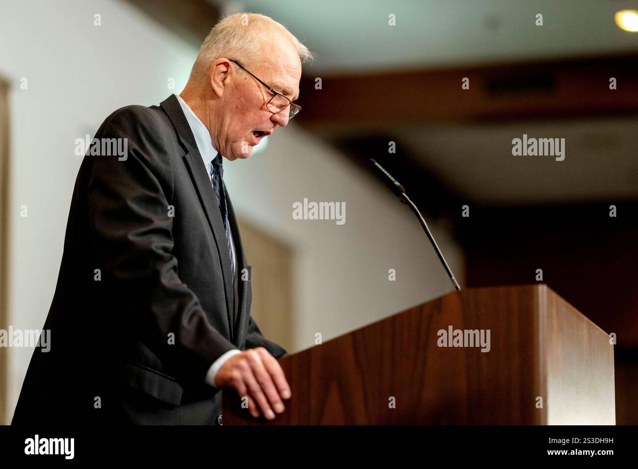 Press conference with BILL BLAIR, Canadian Minister of Defense at ...