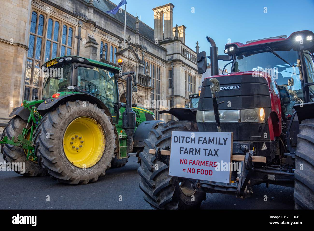 Oxford, UK, 9th January 2025. Farmers protest about the planned ...