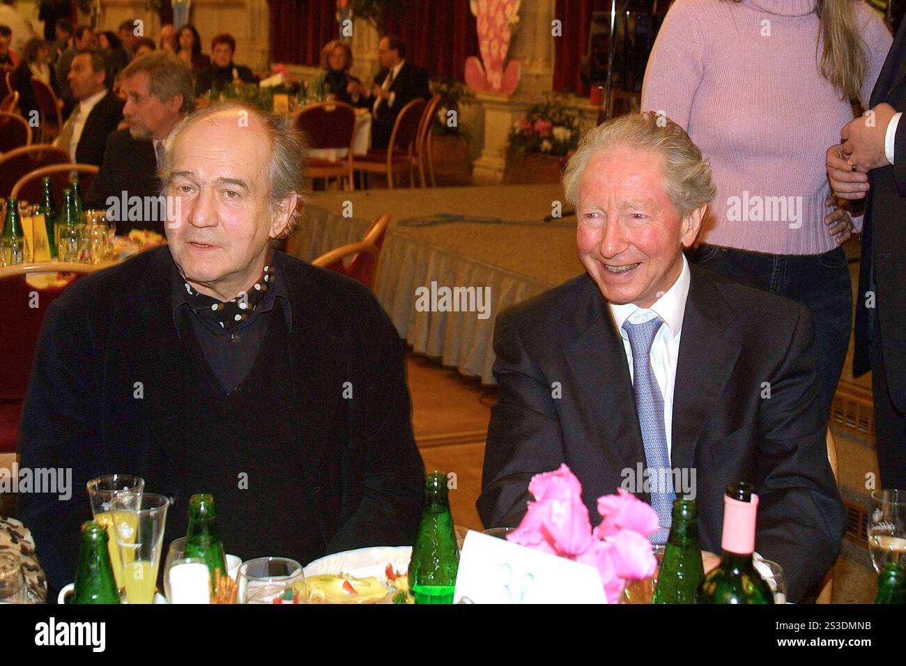 10 Jahre CLINICLOWNS im Wiener Rathaus Otto Schenk und Hans Landesmann ...